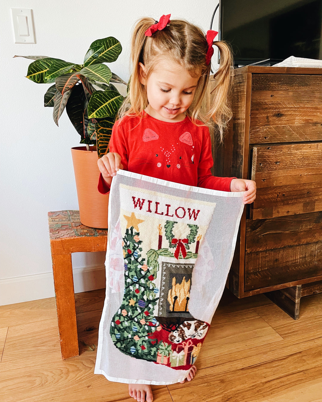 Needlepoint Christmas Stocking Kits – Spider Spun